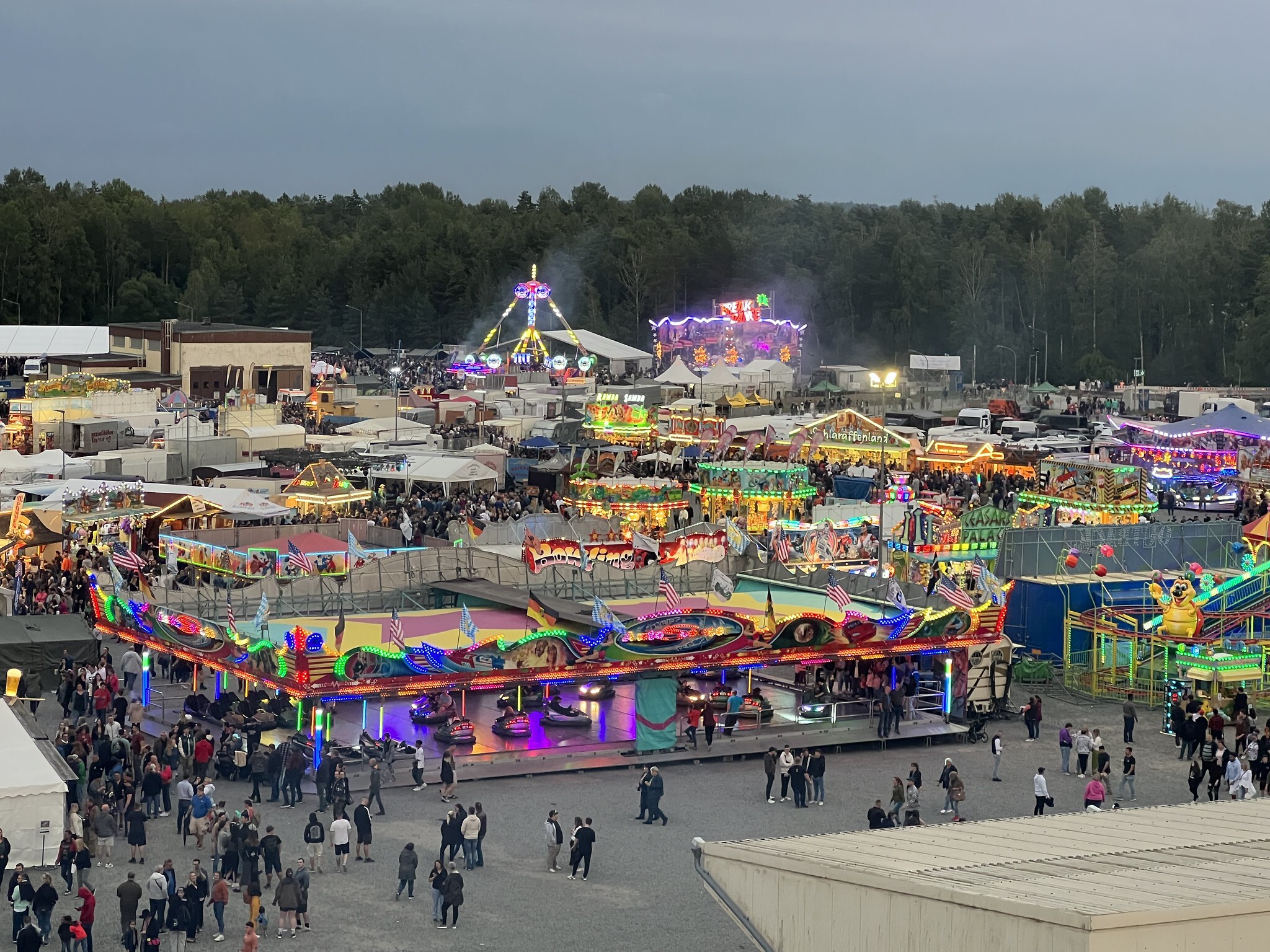 Das ist auf dem Deutsch-Amerikanischen Volksfest geboten | Radio Ramasuri